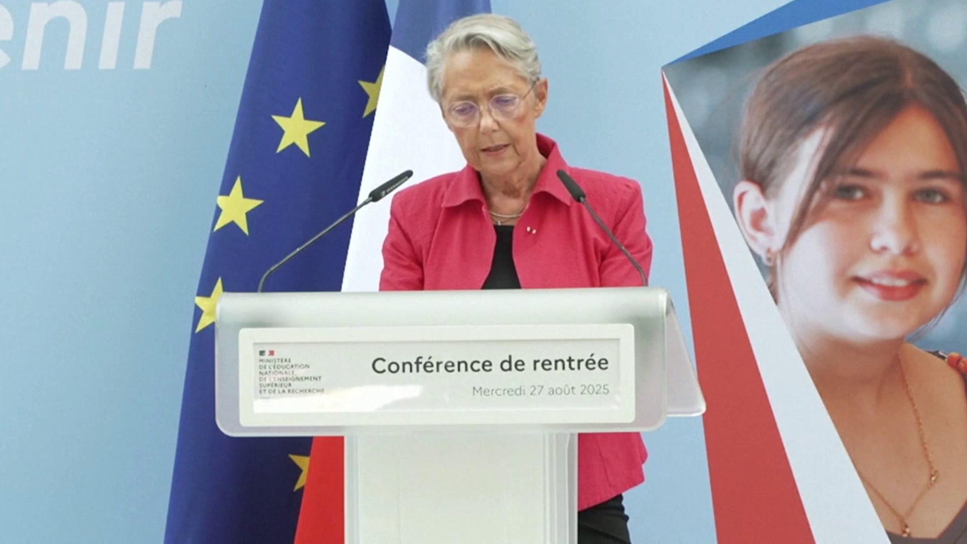 Rentrée scolaire: Élisabeth Borne annonce la généralisation de l'opération «portables en pause»