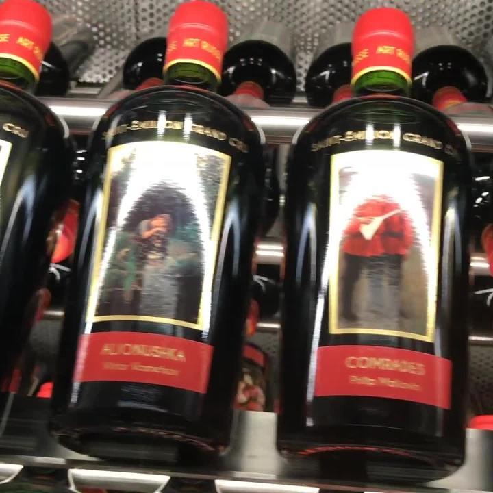 Le vin Art Russe, Saint-Émilion grand cru, fête les Bleus