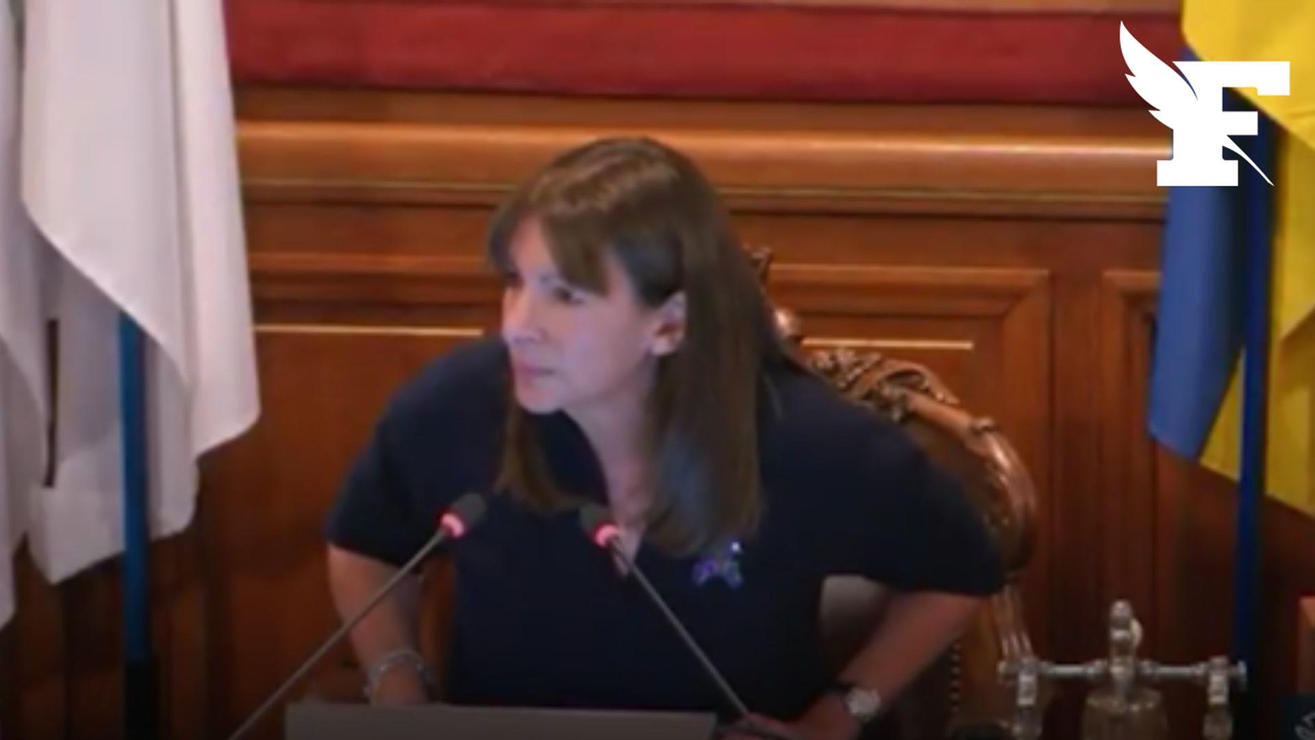 Meurtre d'Elias: Anne Hidalgo souhaite porter plainte contre Nelly Garnier (LR)