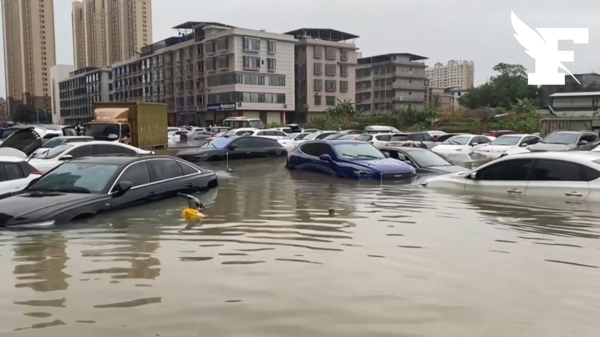 Chine: les images impressionnantes de graves inondations suite à des ...