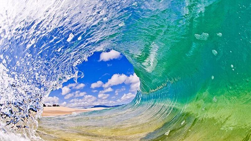 Des photos sidérantes au coeur de la vague