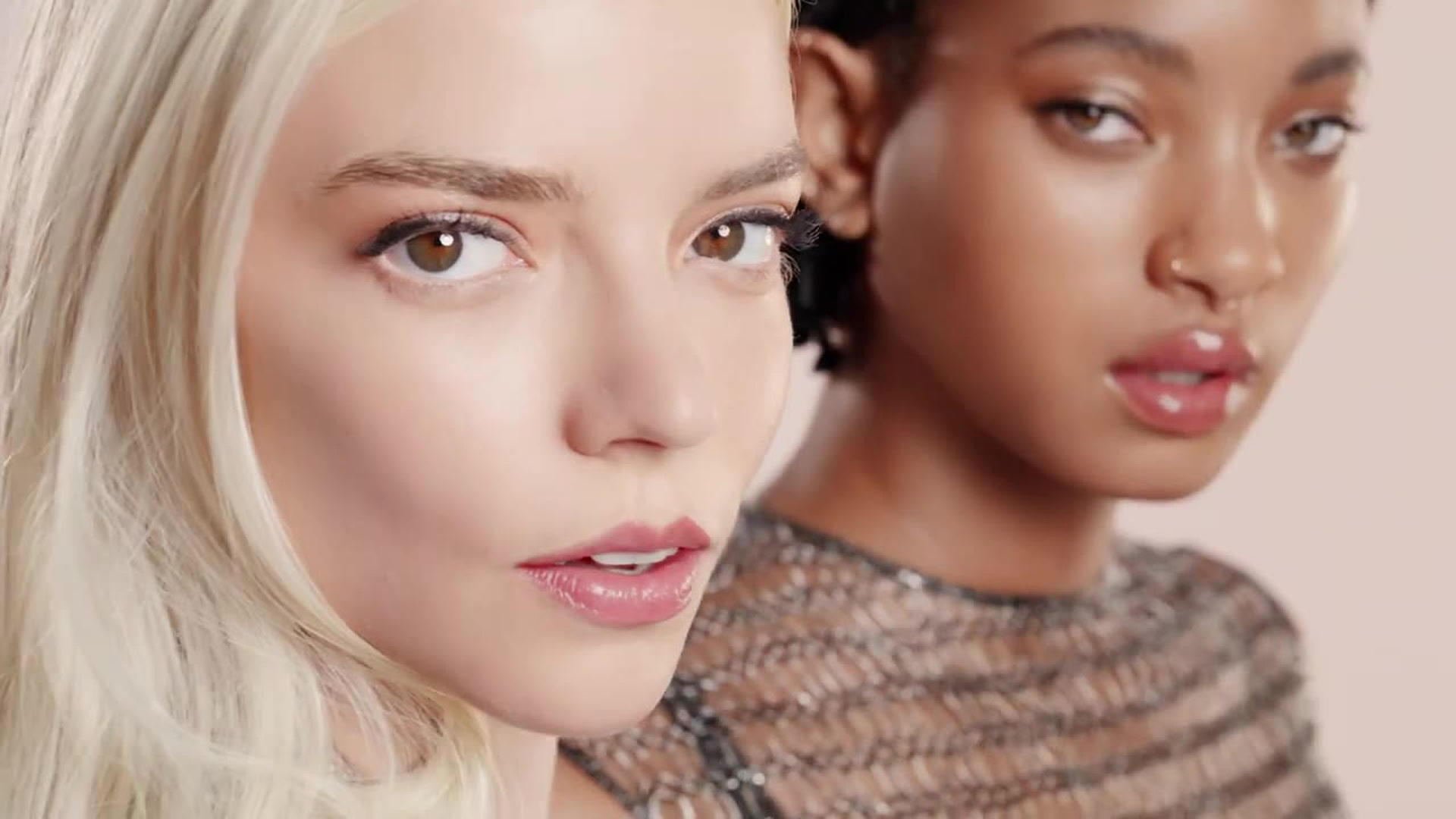Willow Smith, Anya Taylor-Joy et Jisoo, dans la nouvelle campagne de maquillage Dior