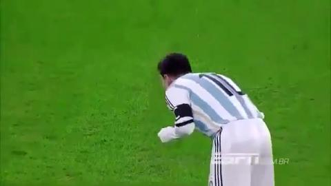 Malade, Lionel Messi vomit sur le terrain