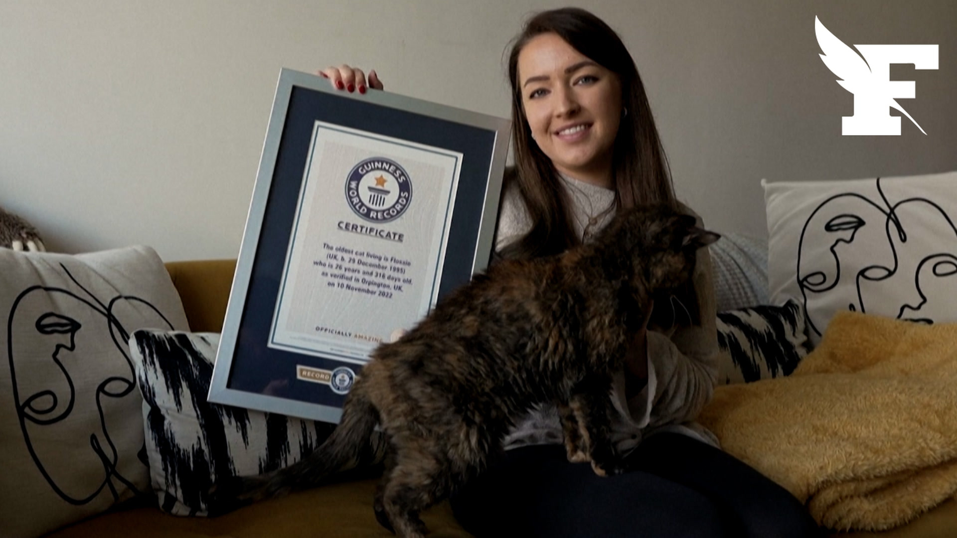 À presque 27 ans, Flossie devient le chat le plus vieux du monde À presque 27 ans, Flossie devient le chat le plus vieux du monde