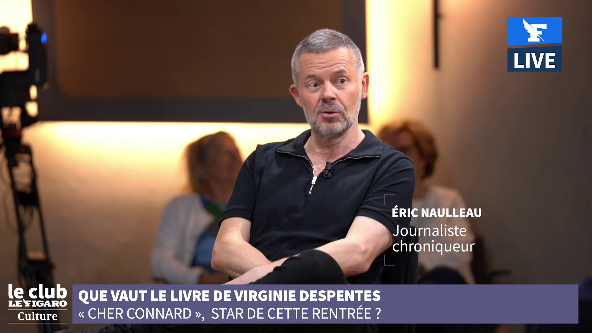 «Cher connard est une bouillie textuelle dans l'air du temps», dit Eric Naulleau