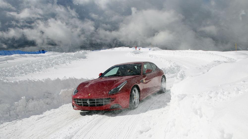 La grande aventure des Ferrari 12 cylindres 2 + 2