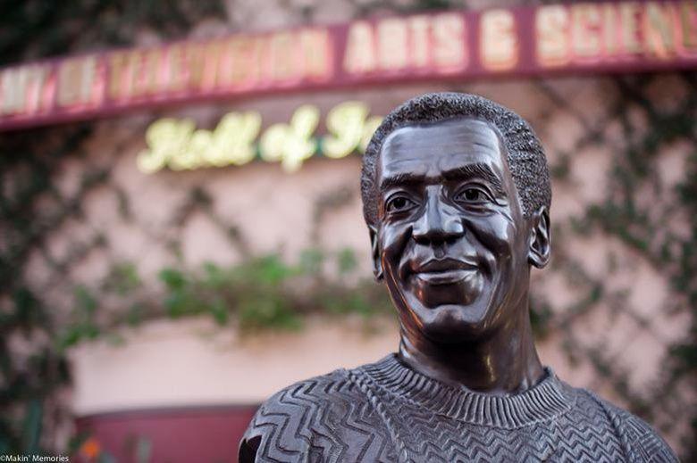 Disney déboulonne la statue de Bill Cosby