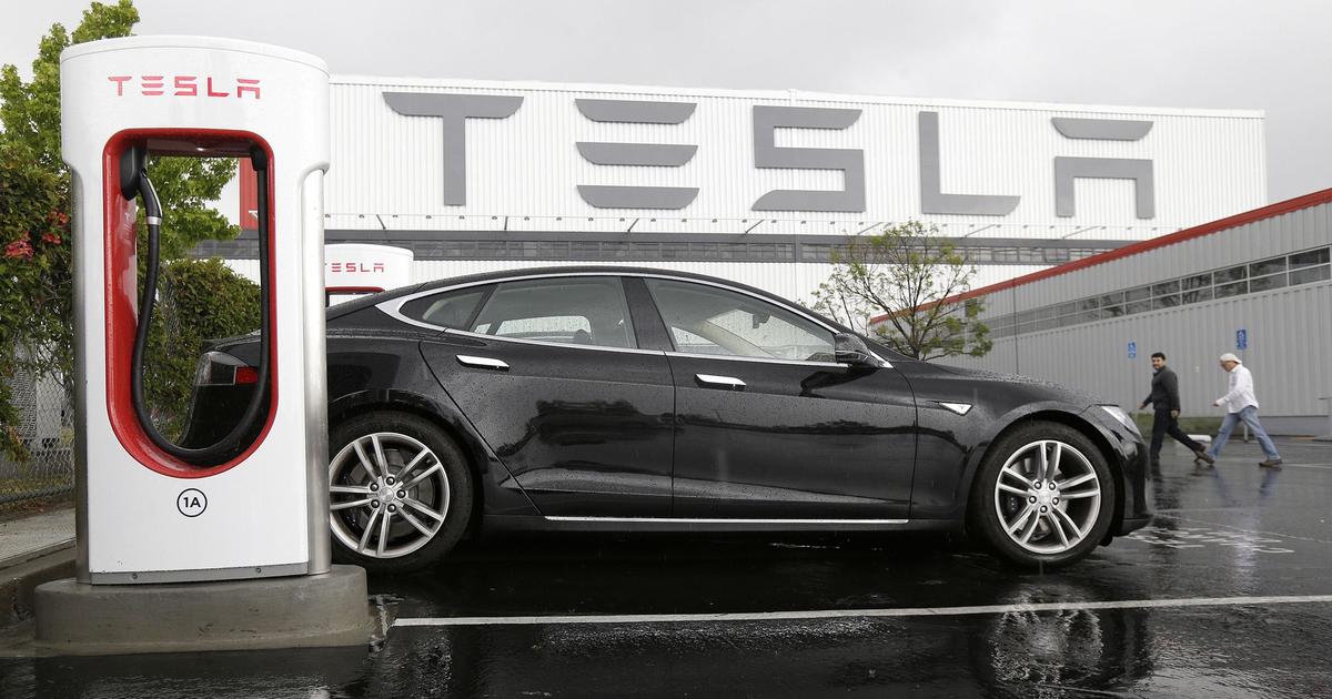 Tesla revoit ses objectifs à la baisse