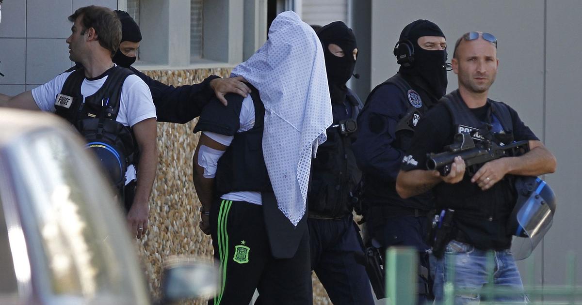 Yassin Salhi, qui avait décapité son patron en Isère, s'est suicidé en ...