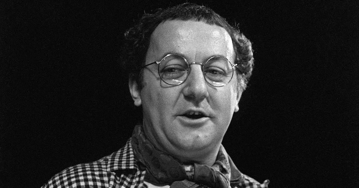 Coluche en cinq sketches mémorables