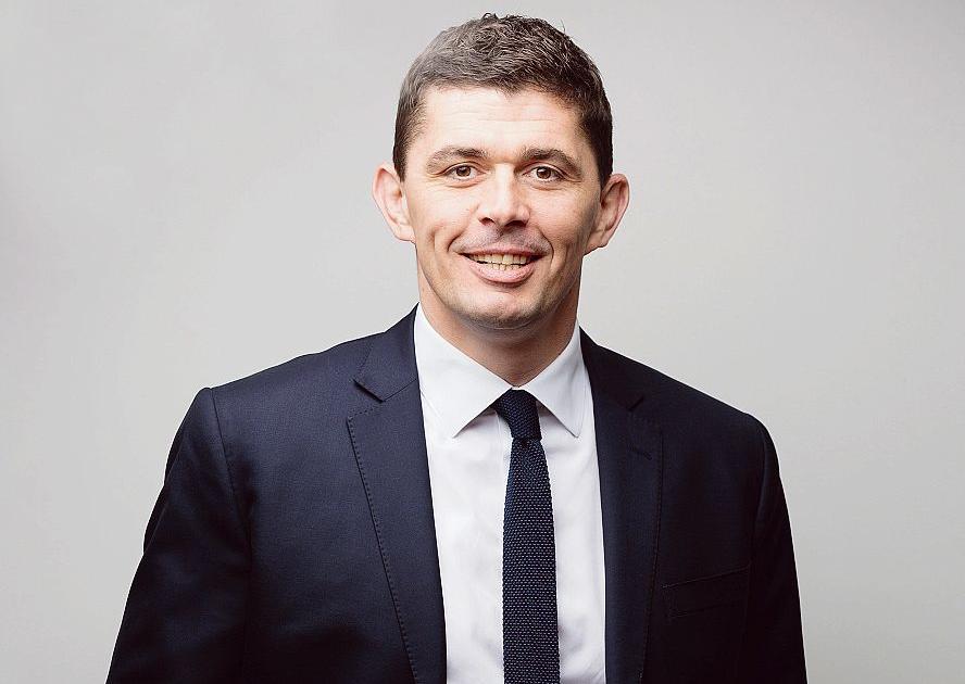 Alexandre Parot conduit la distribution automobile en Bourse