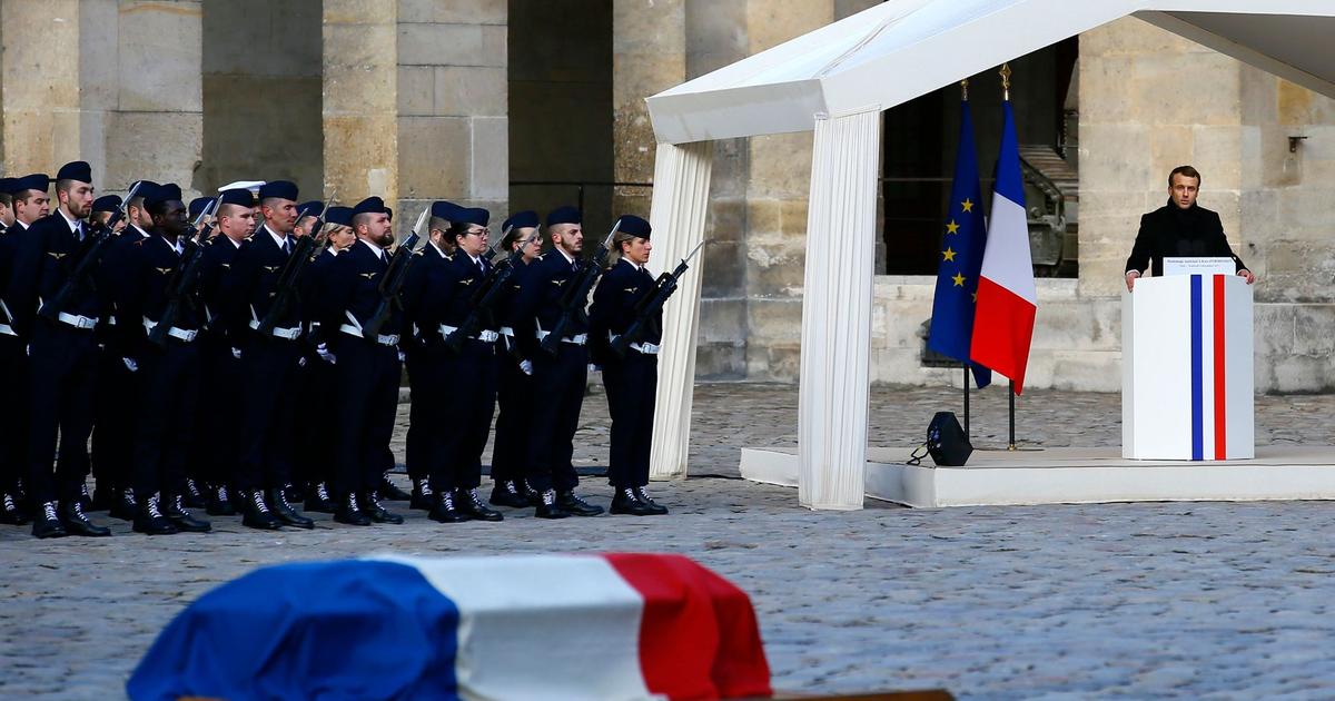 Emmanuel Macron salue en Jean d'Ormesson un «être de clarté»