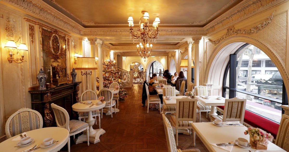 Café Pouchkine: la belle illusion du tsar-system
