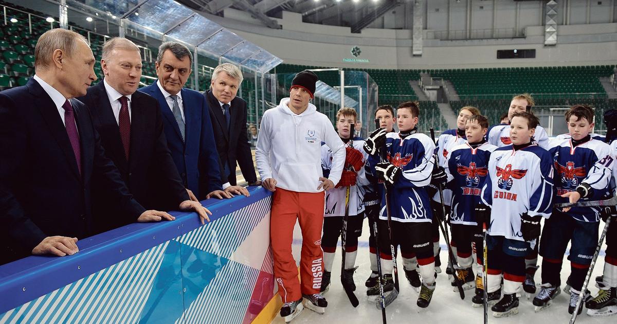 Poutine en campagne pour l'honneur des sportifs russes