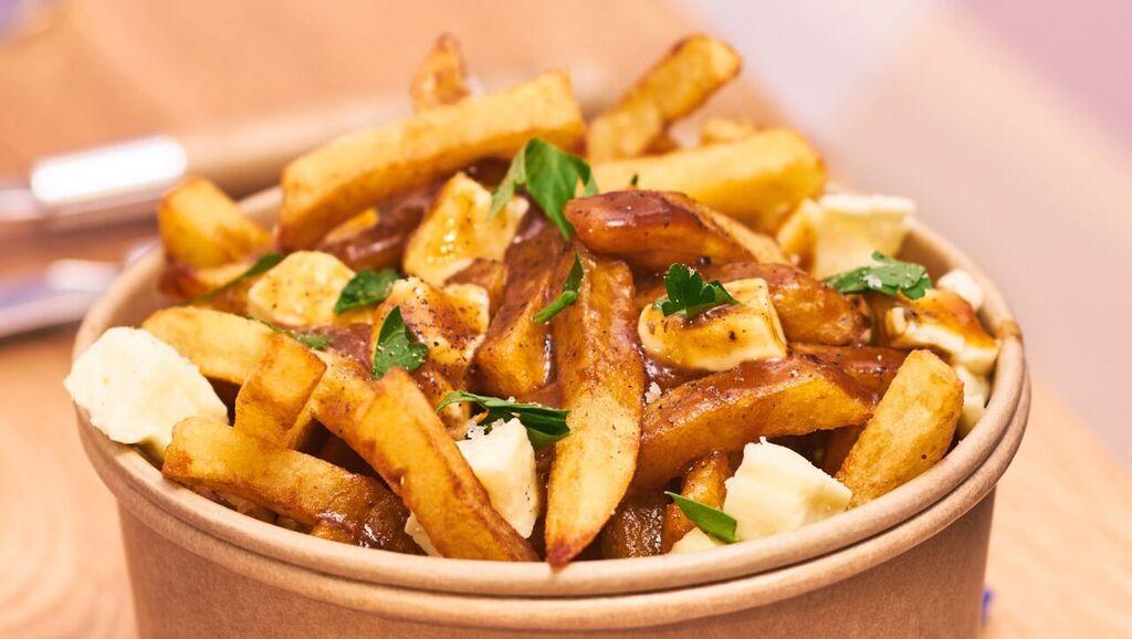 La Maison de la Poutine, premier repaire à poutine Paris