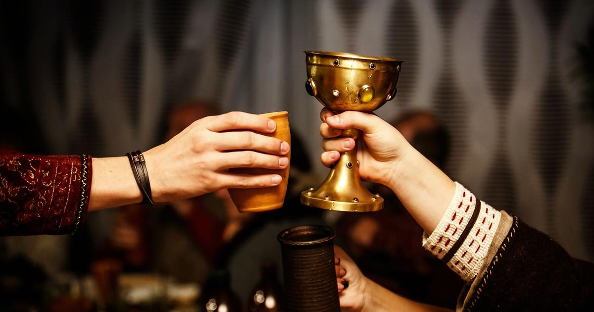 Pourquoi faut-il toujours «trinquer les yeux dans les yeux»