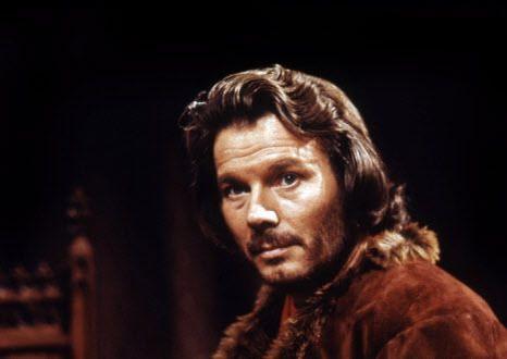 Jean Piat : Figaro, Cyrano, Robert d'Artois... Les rôles inoubliables d ...