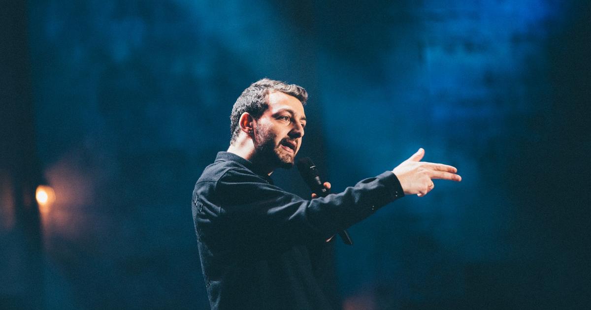 Trois raisons d'aller rire avec Roman Frayssinet, le petit prince du ...