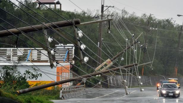 Taïwan frappé par le typhon le plus puissant depuis 21 ans