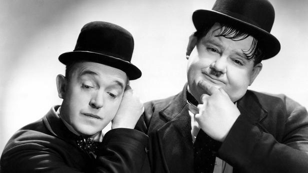 Quelle différence y a-t-il entre un grand homme et un homme grand