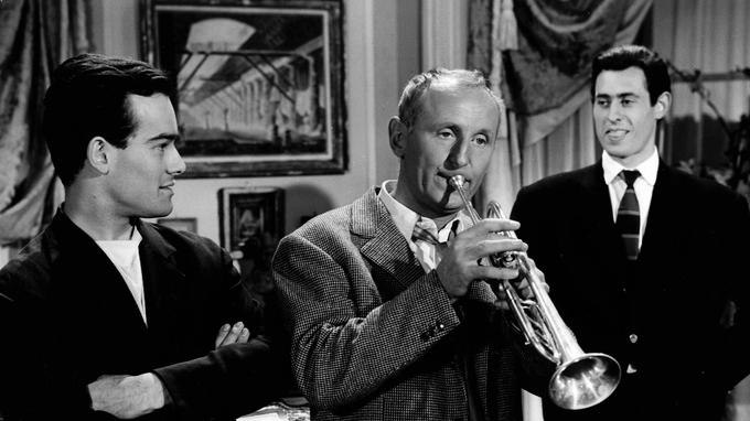 Bourvil, l'homme qui riait à la ville comme à la scène
