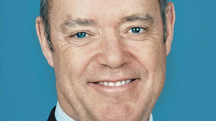 Simon Gillham, l'Anglais qui fait briller l'Olympia sous l'ère Bolloré