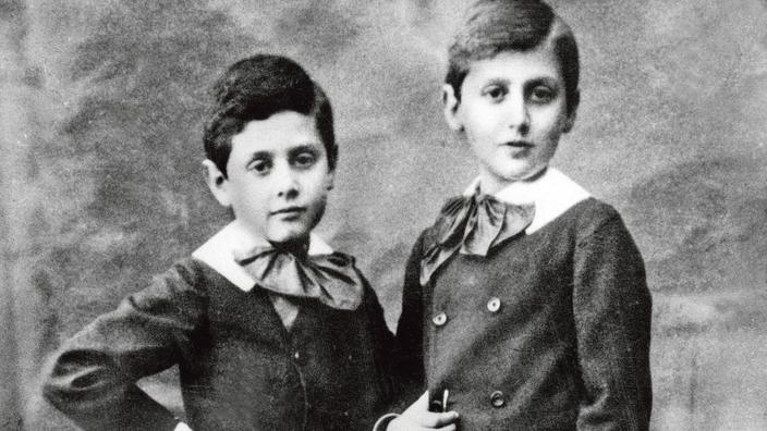 À la recherche de Robert Proust: frères ennemis et inséparables