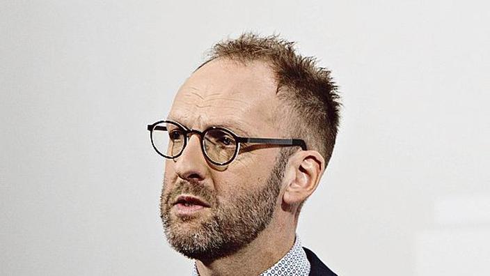 Lego : Jorgen Vig Knudstorp monte et passe la barre à l'Anglais Bali Padda