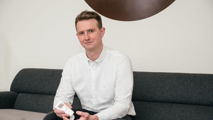 Simon Duffy lance les cosmétiques pour hommes Bulldog en France