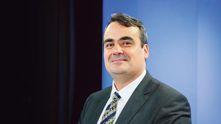 Manuel Cornejo, «Ravelamente»