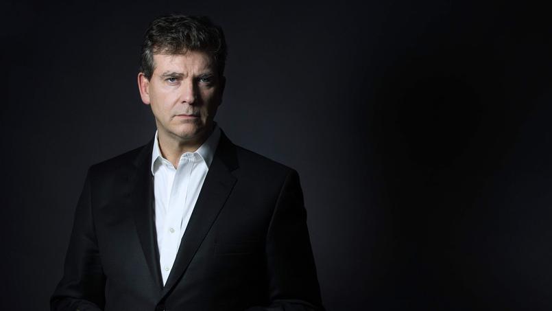 Senior French politicians propose allotted institutions | Equality by lot