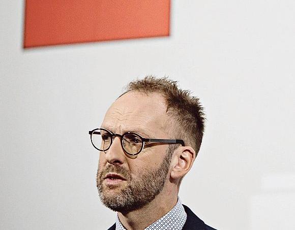 Lego : Jorgen Vig Knudstorp monte et passe la barre à l'Anglais Bali Padda