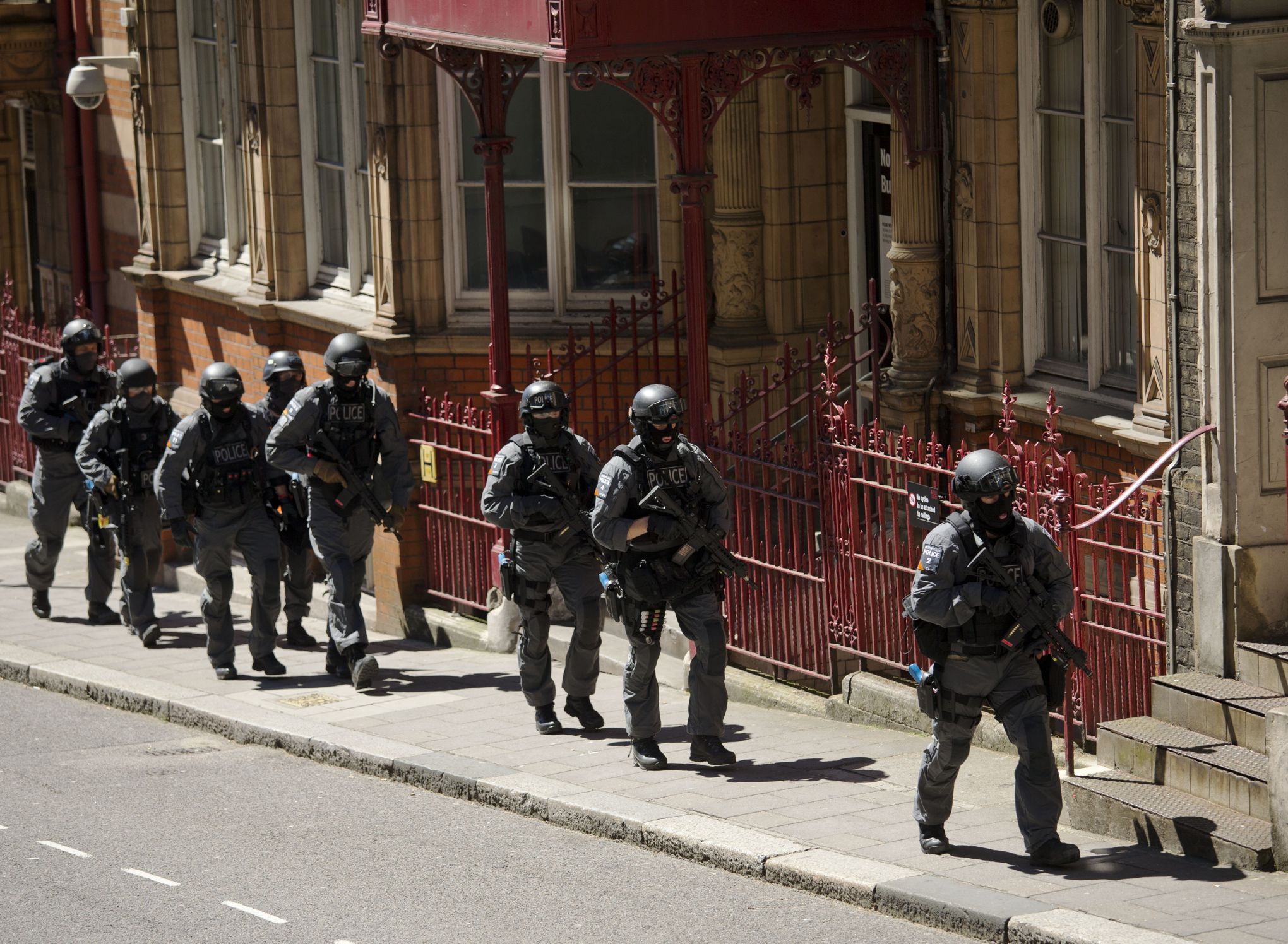 Vidéo. Londres : Plus de 1000 policiers participent pendant deux jours ...