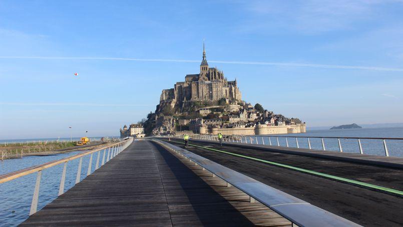 «Quand on est sur la passerelle du Mont-Saint-Michel, on marche presque ...