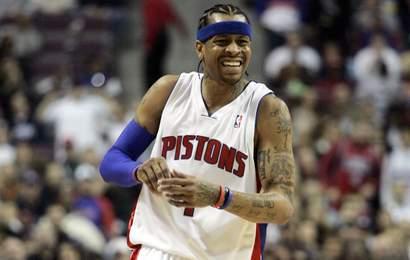 Iverson, le chat noir