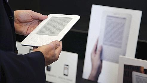 Le livre électronique rivalise avec l'imprimé chez Amazon