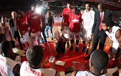 Le champion a les crocs