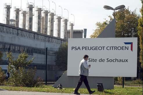 PSA supprimera plus de 4000 postes en France en 2012