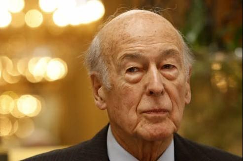 Giscard lutte pour le lieu de son repos éternel