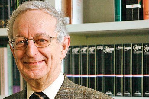 Michael Edwards, élu à l'Académie française