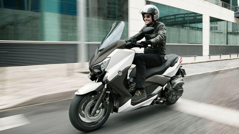 Yamaha X-Max 400, un demi-frère pour le T-Max