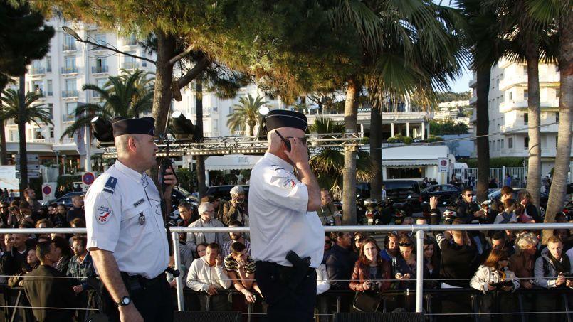Cannes : «Le Grand Journal» de Canal+ interrompu après deux coups de feu