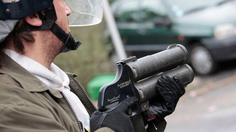 Le fabricant du Flash-Ball défend son produit «made in France»