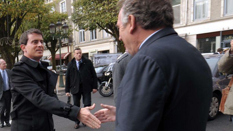 Valls et Bayrou soulignent la nécessité d'un rassemblement sans reniement