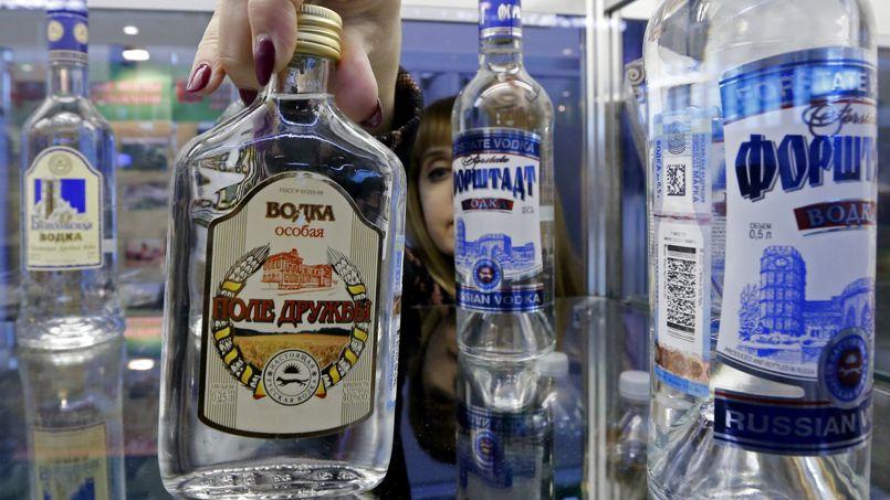 Vladimir Poutine impose le gel du prix de la vodka