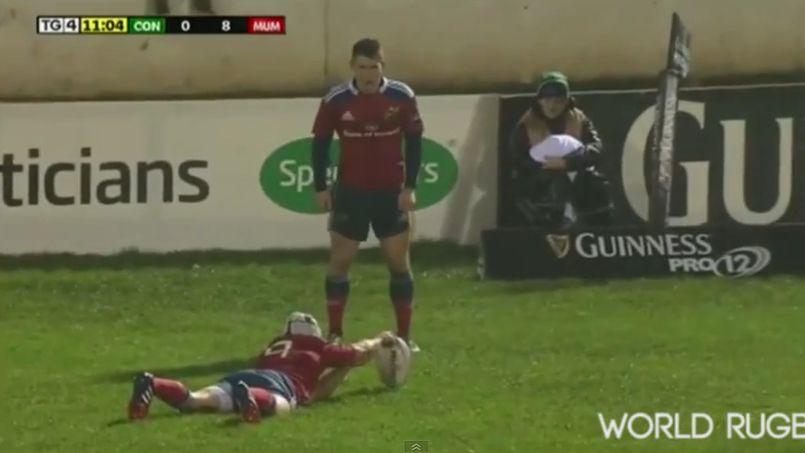 Trajectoire étonnante lors d'une transformation au rugby