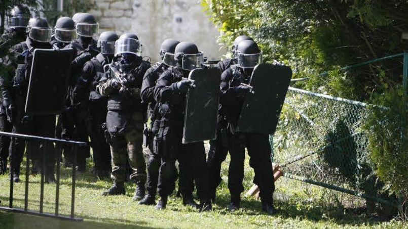 Charlie Hebdo : GIGN et Raid main dans la main pour retrouver les ...
