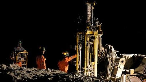 Mineurs chiliens : le sauvetage commence