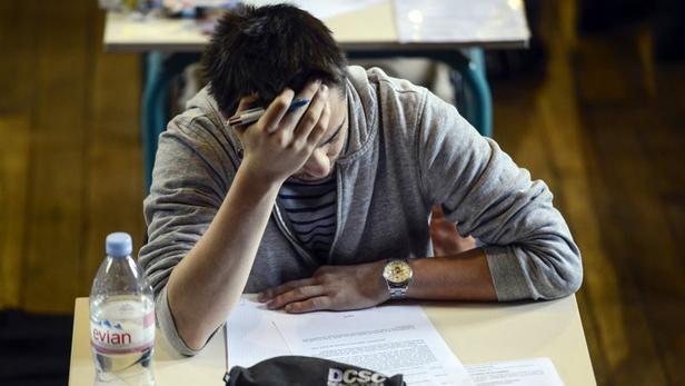 Faut-il supprimer le baccalauréat