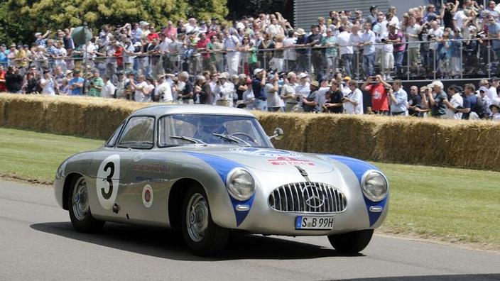 Mercedes 300 SL, les ailes déployées